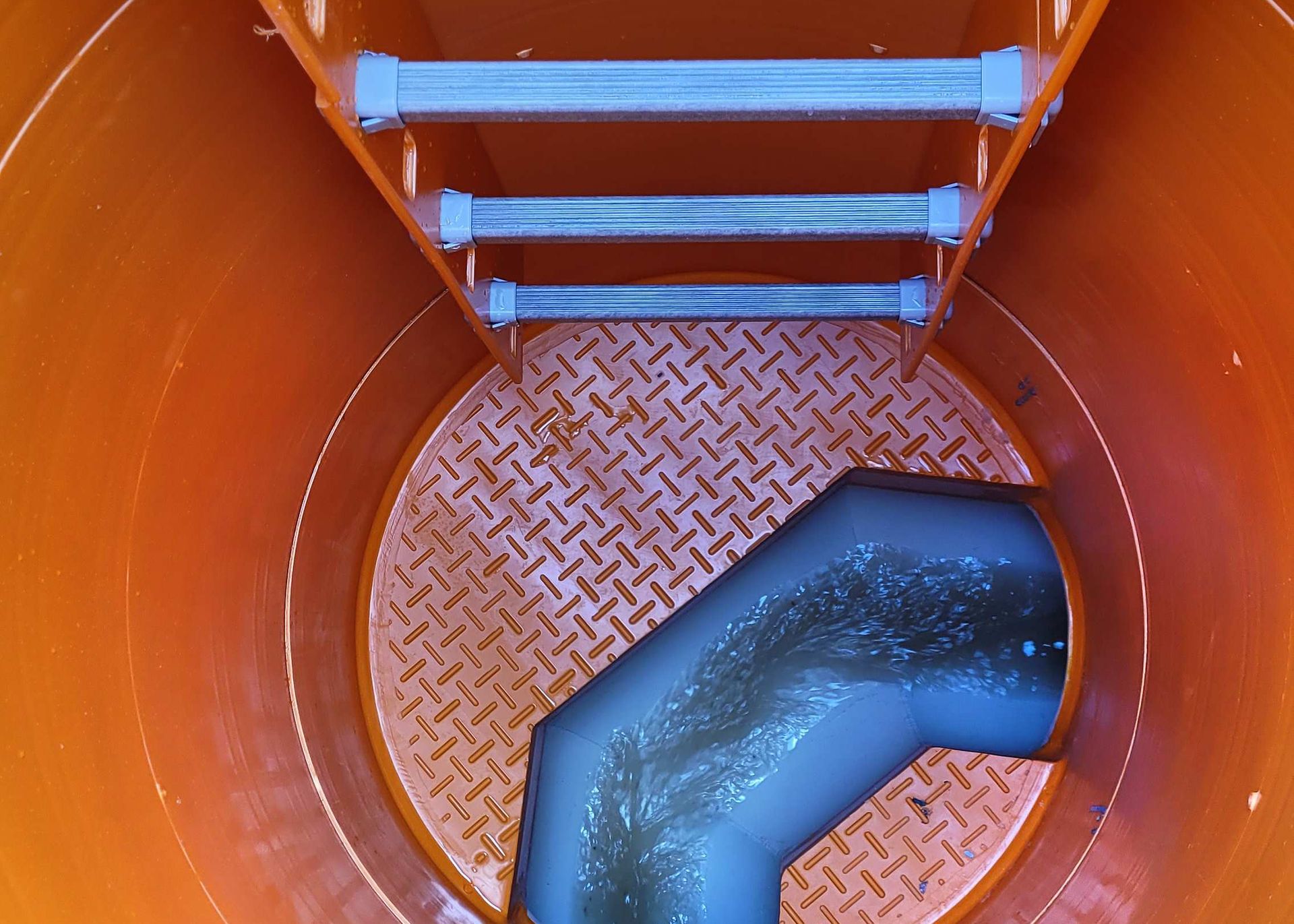 Schacht-in-Schacht Sanierung – Leopoldshöhe, Deutschland | REHAU