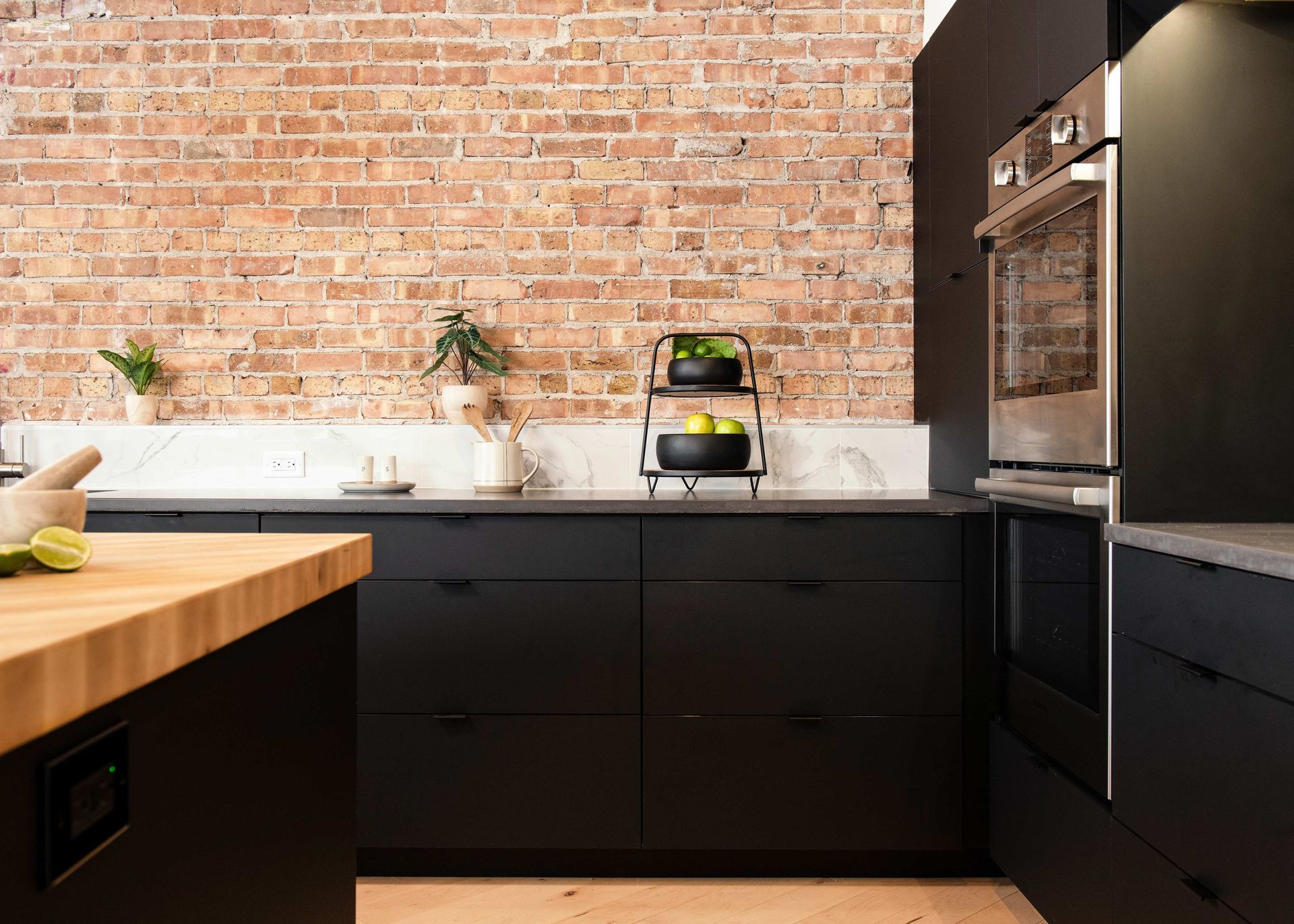 Modustrial Maker | REHAU | Millwork & Cabinetry