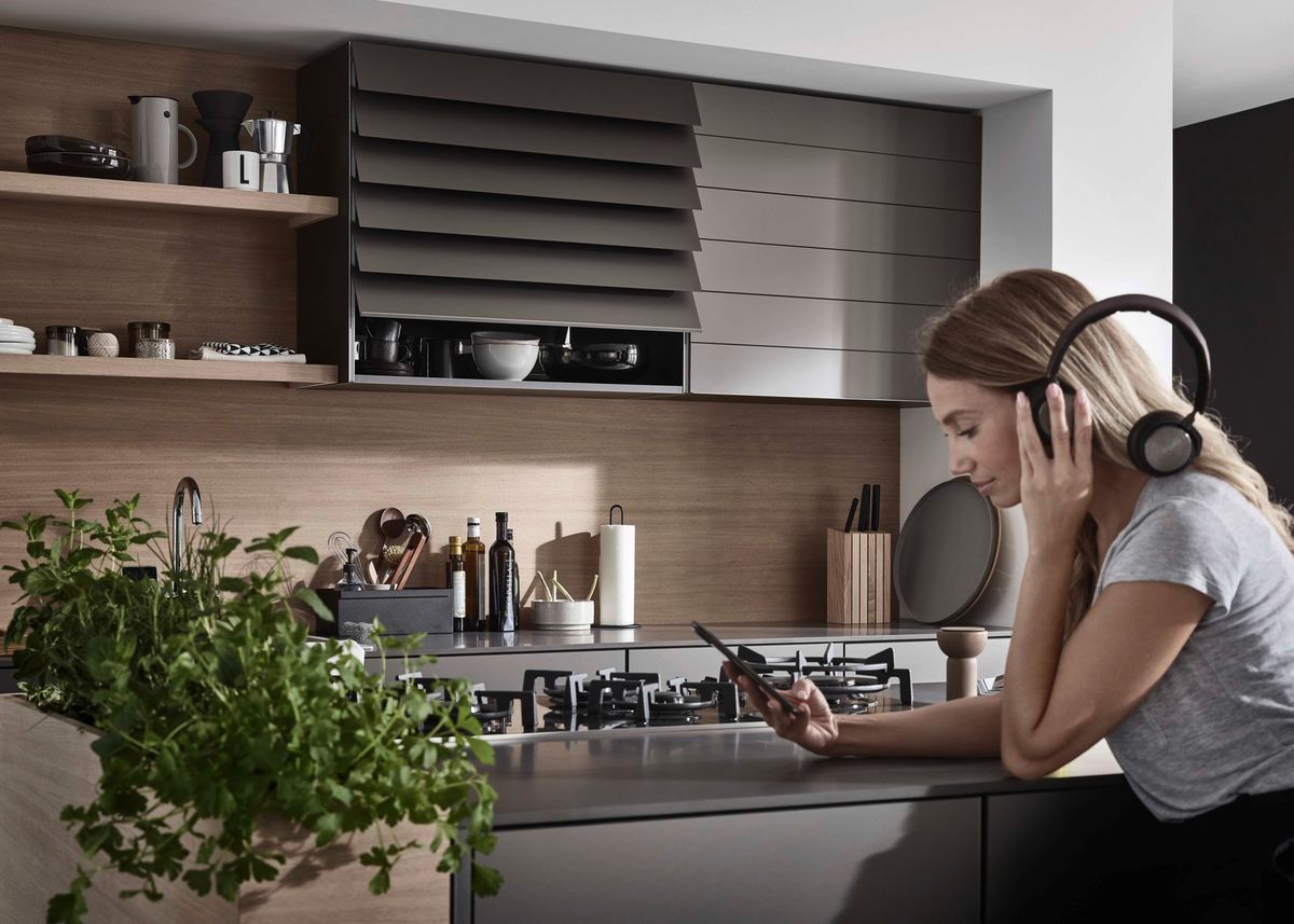 Flip Door: Flip-up System for Kitchen Storage Space| REHAU