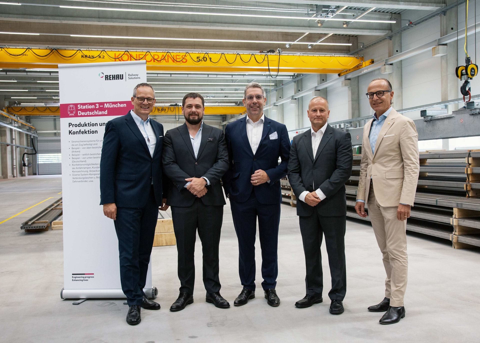 Neue Produktionshalle zur Herstellung von Stromschienen | REHAU