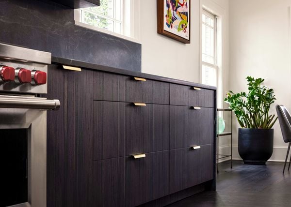 RAUVISIO ingrain wood fiber laminate surface | Millwork & Cabinetry | REHAU