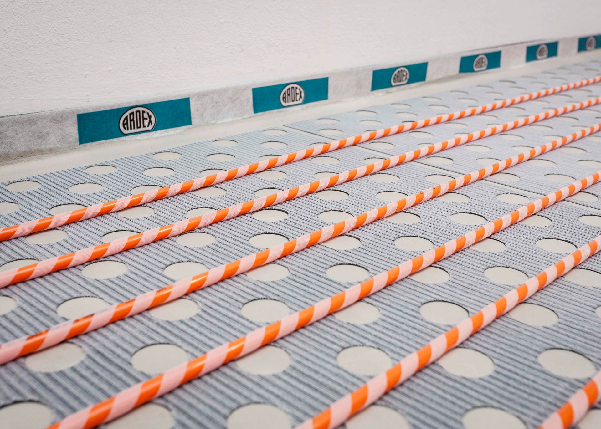 REHAU presenta su innovador sistema para suelo radiante RAUTHERM SPEED ...