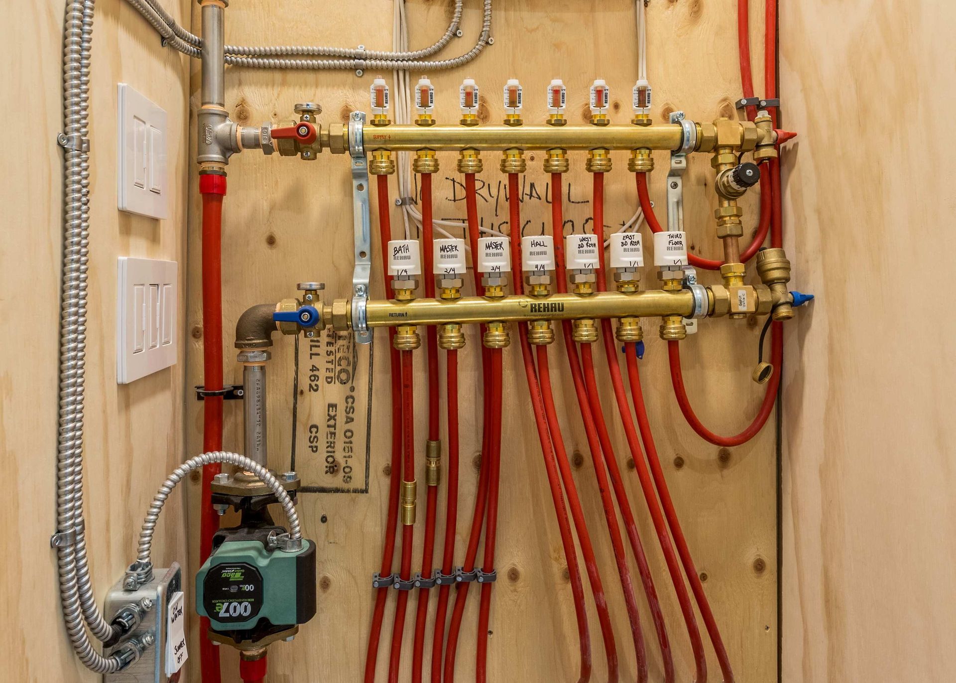 Meiorin Residence Radiant Heating Project | Mechanical & plumbing | REHAU
