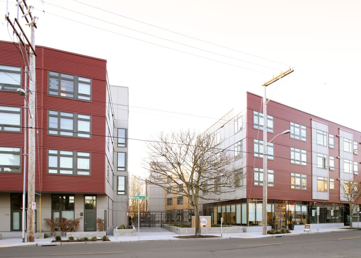 Circa Green Lake, Seattle, Washington I Windows & Doors I REHAU