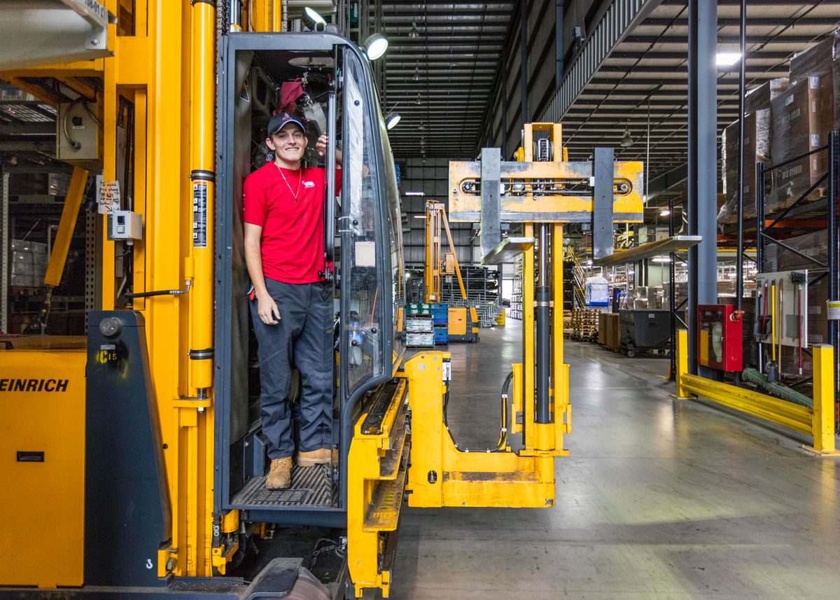 Warehouse | Mechanical & plumbing | REHAU