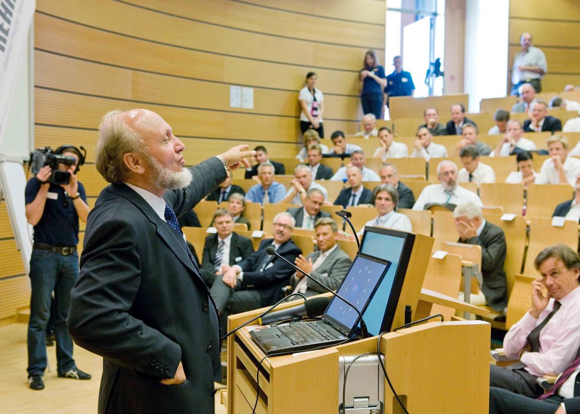 Corporate Citizenship | REHAU