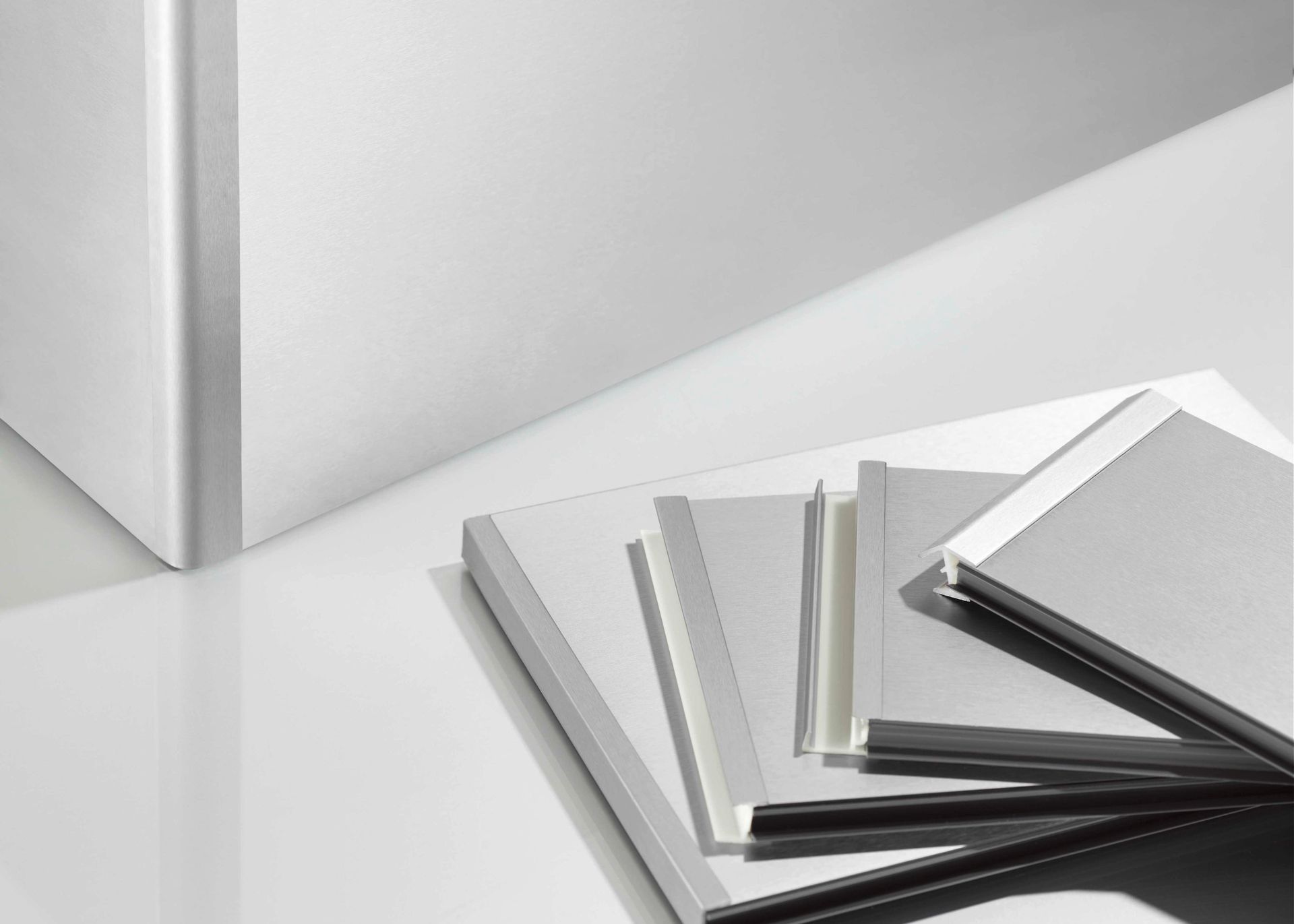 Furniture Solutions | Zócalos y sistemas Botagua