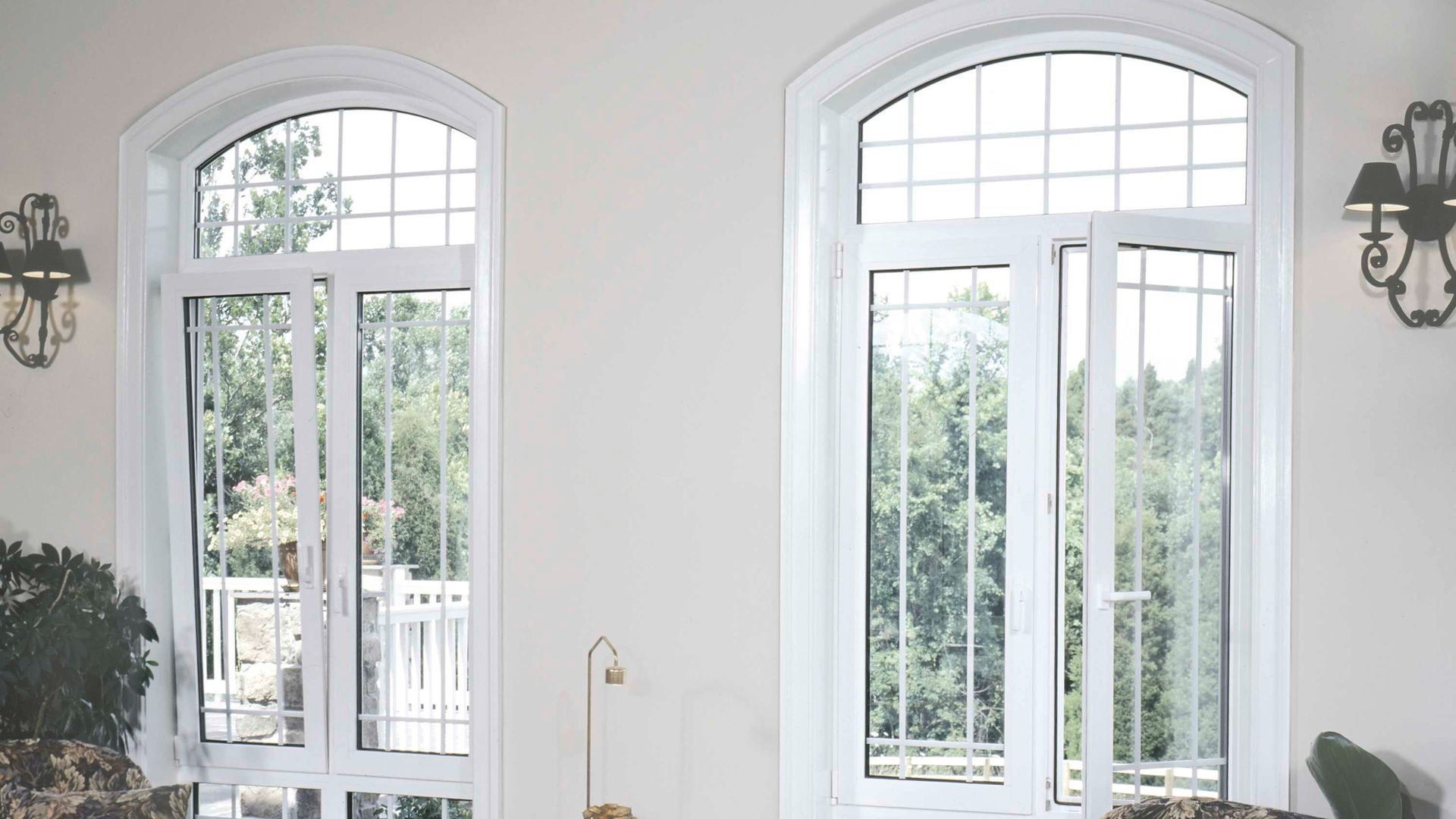 Casement Windows 60mm | REHAU