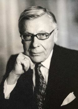 REHAU mourns the loss of company founder Helmut Wagner