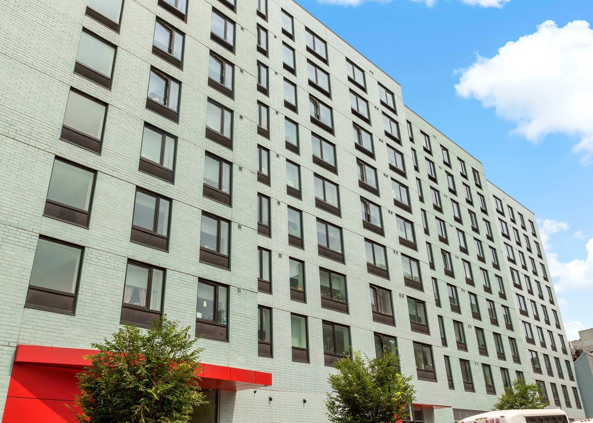 One Flushing, New York | Windows & Doors | REHAU